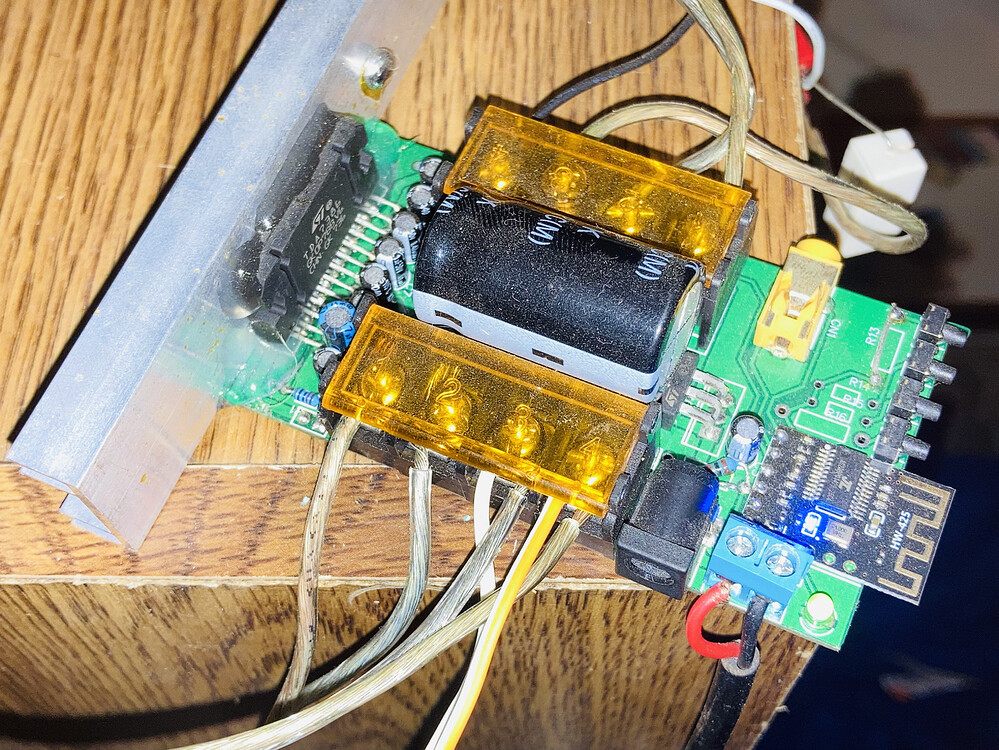 Low Humming on DIY Audio Amplifier - General Electronics - Arduino Forum