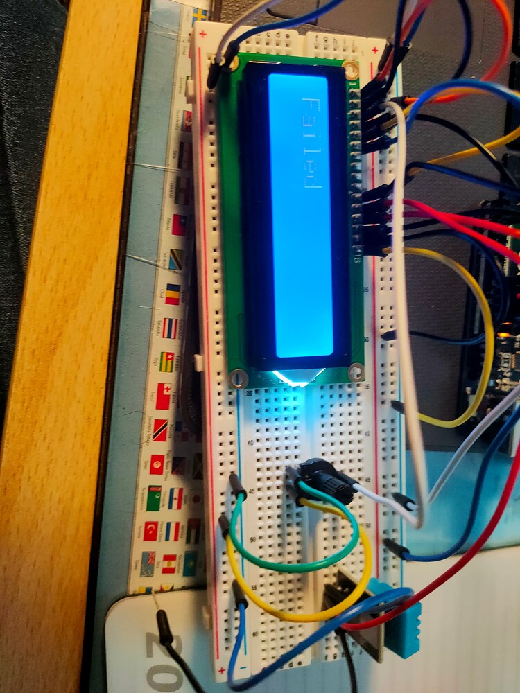 (Solucionado)Pantalla lcd 16x2 que se enciende pero no muestra nada - Software - Arduino Forum