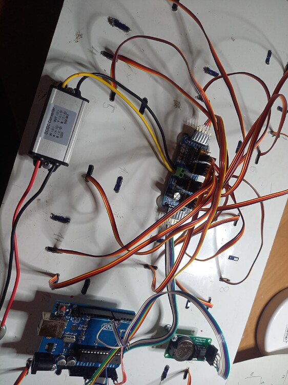 Pca9685 moduls powering - General Guidance - Arduino Forum