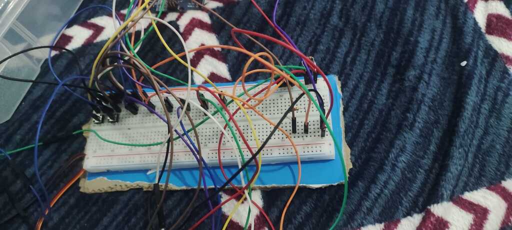 My LCD Screen Is Only Blue, Please Help - General Electronics - Arduino ...