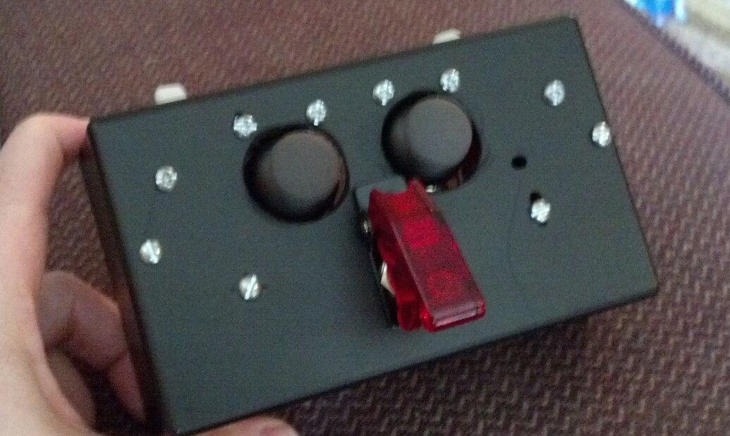 Edit: RC car with RFM12B transceivers and Custom Controller - Showcase - Arduino Forum