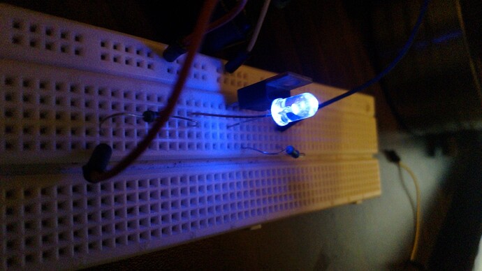 une led qui s'allume juste avec du + - Français - Arduino Forum