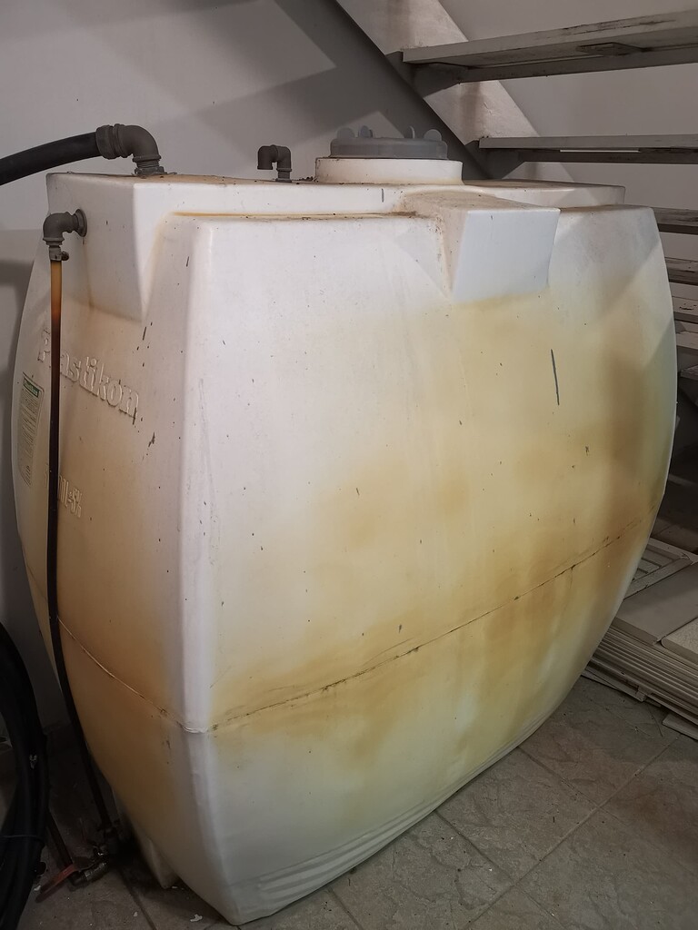 Liquid tank level ultrasonic sensor - multiple reflections? - Sensors ...