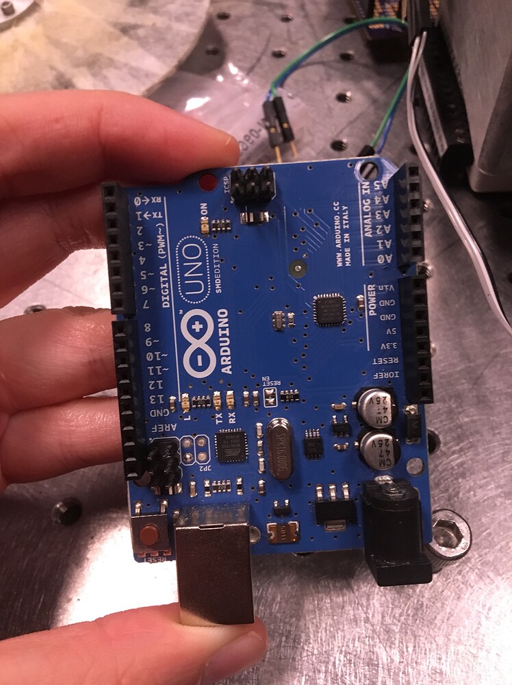 Powering with external power source causes overheating/shorting - General Electronics - Arduino ...