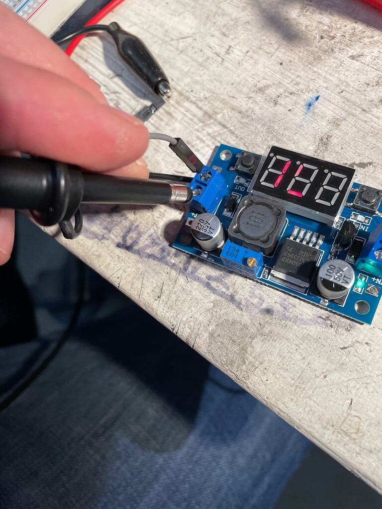Strange behavior from voltage regulator - General Electronics - Arduino ...