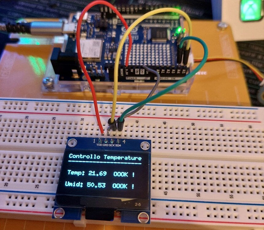 Display Oled SH1106 con Artefatti - Hardware - Arduino Forum
