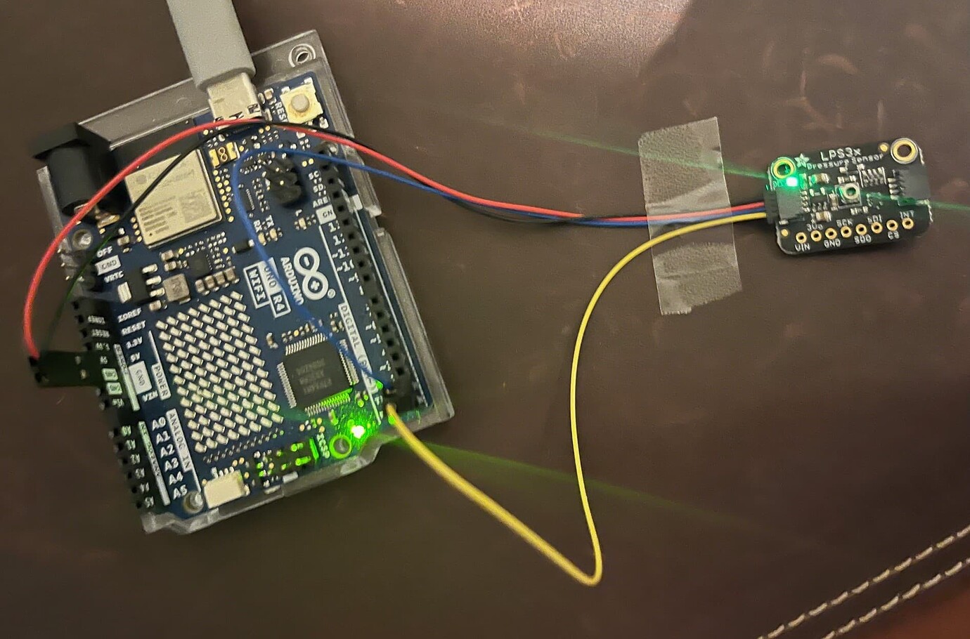 How can I use all 6 analog read pins and I2C in the same program on the Arduino WiFi rev 4 ...