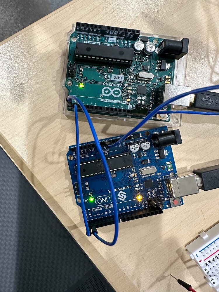 Communication between two arduino UNO via Tx and Rx - Programming - Arduino Forum
