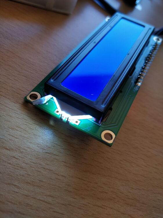 LCD blue screen only - Displays - Arduino Forum