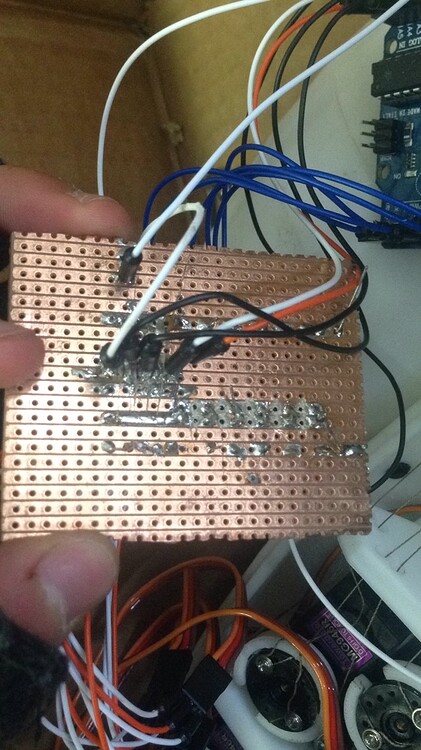 Unable To Use Multiple Servos On Arduino - Robotics - Arduino Forum