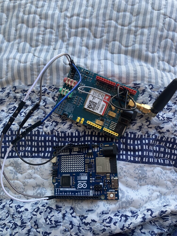 R4 + GSM shield SIM900 - UNO R4 WiFi - Arduino Forum