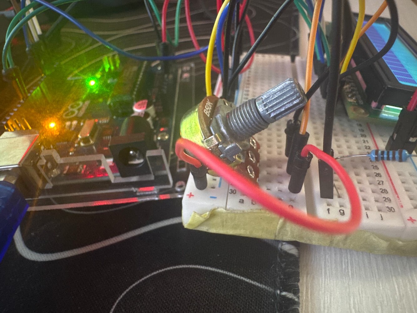 LCD display lights up but doesnt print anything - Displays - Arduino Forum