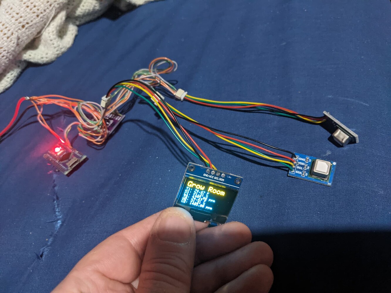 I2C OLED DISPLAY & x2 SCD-41 Sensors - General Guidance - Arduino Forum
