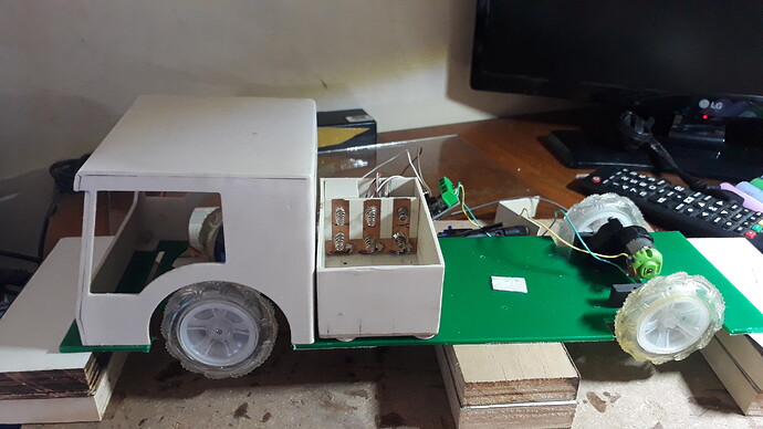 Carrinho 4wd com fuzzy - Português - Arduino Forum