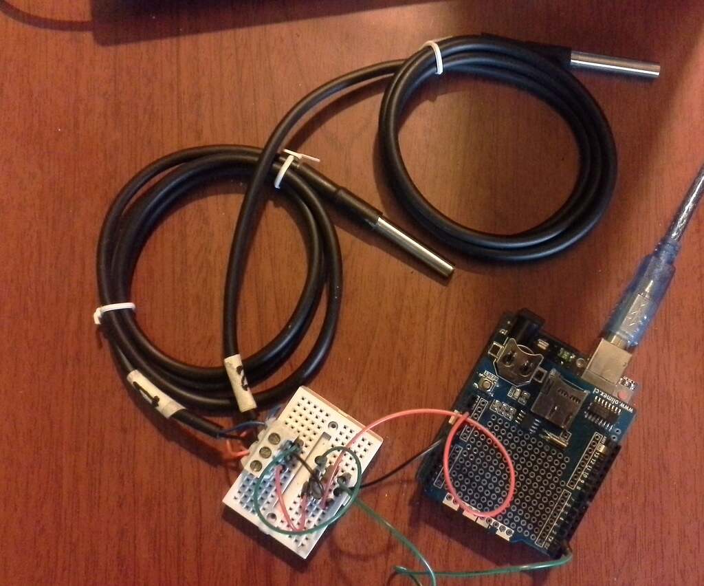 Writing Temp from DS18B20 sensor to SD - Programming - Arduino Forum