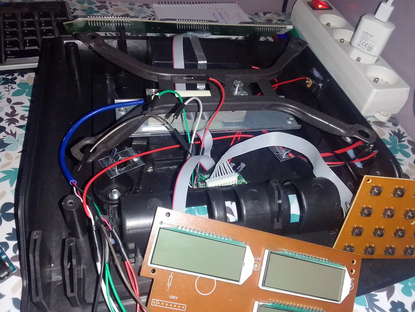 Connecter Balance ordinaire à arduino moyennant hx711 - Français ...