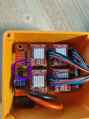 CNC Y-axis issue - Motors, Mechanics, Power and CNC - Arduino Forum