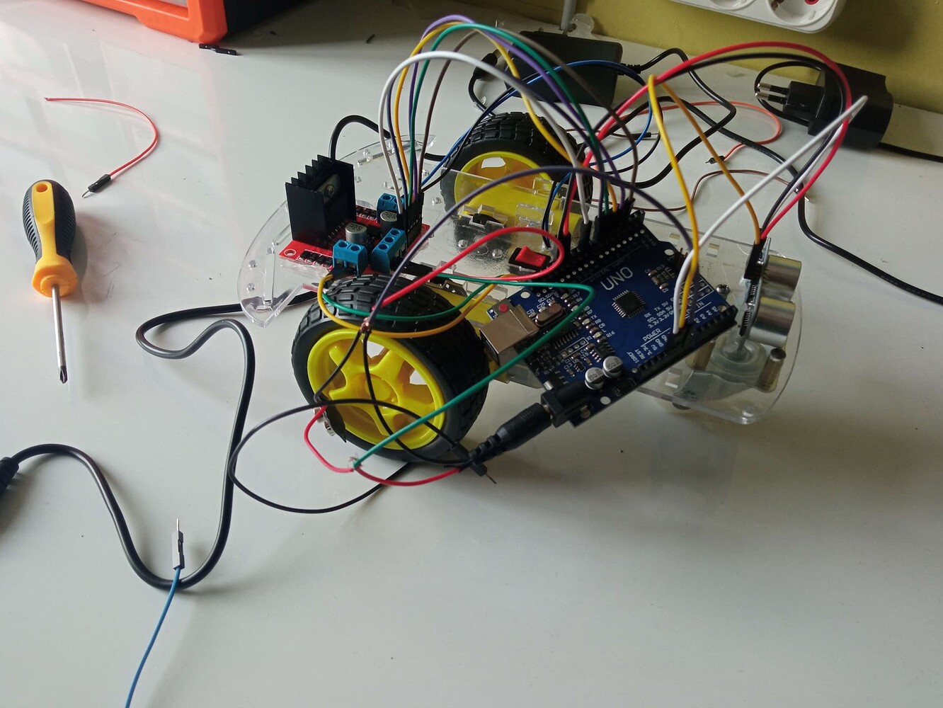 Obstacle Avoiding Car not working - Robotics - Arduino Forum
