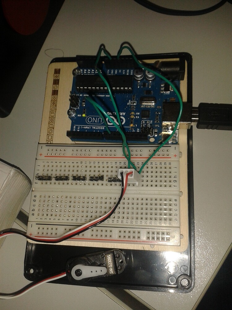 Problemi con braccio robotico comandato da Arduino - Generale - Arduino Forum