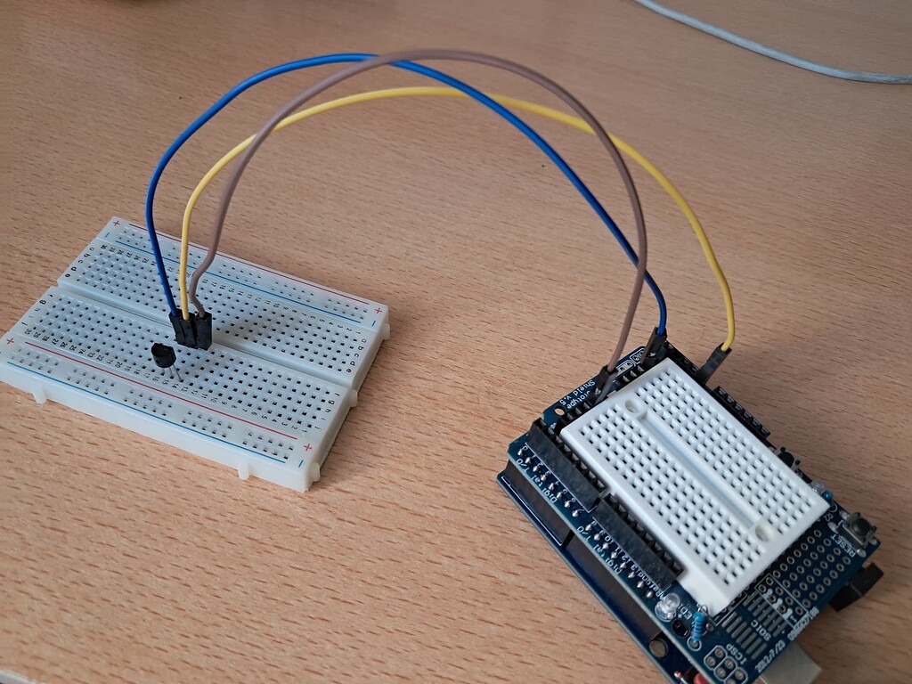 LM35DZ sensor gives 0 value - Sensors - Arduino Forum