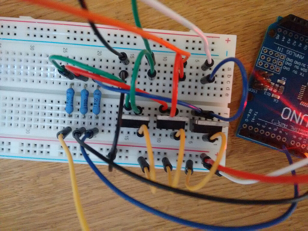 Analog Rgb Stripe Is Flickering Any Idea Why Or How To Fix This Leds And Multiplexing 