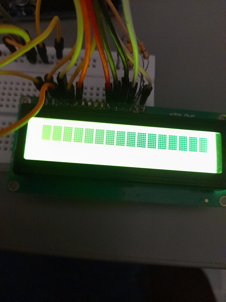 The bottom panels on my lcd 16x2 is not showing - General Electronics ...