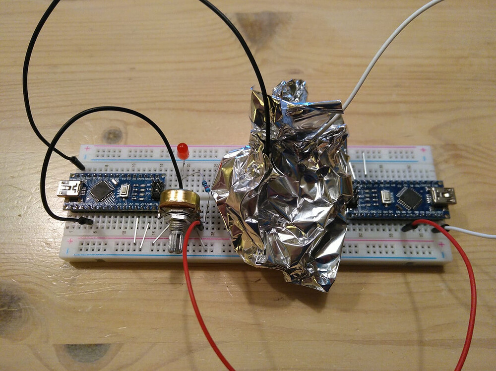 RadioHead library stops after writing to PWM pin - Programming - Arduino Forum
