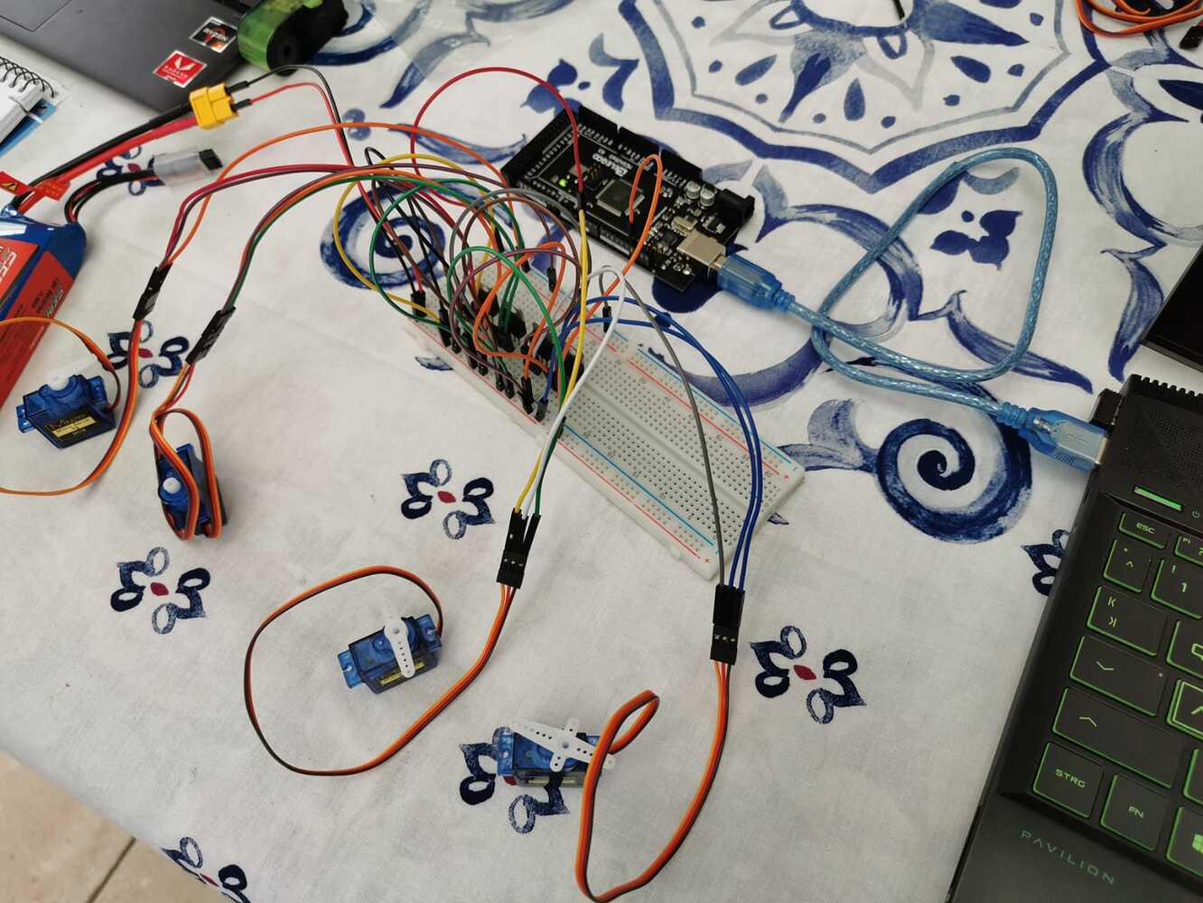 8 Servos with Arduino Mega 2560 R3 - General Guidance - Arduino Forum