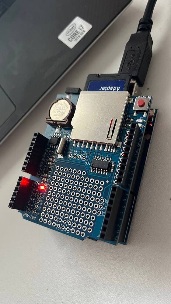 Arduino UNO with Data Logger Shield does not find SD card - Deutsch - Arduino Forum