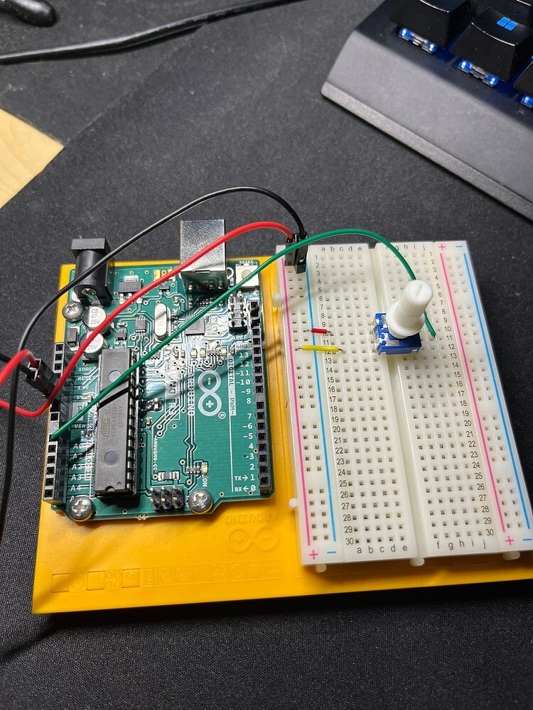 Potentiometer not working - Sensors - Arduino Forum