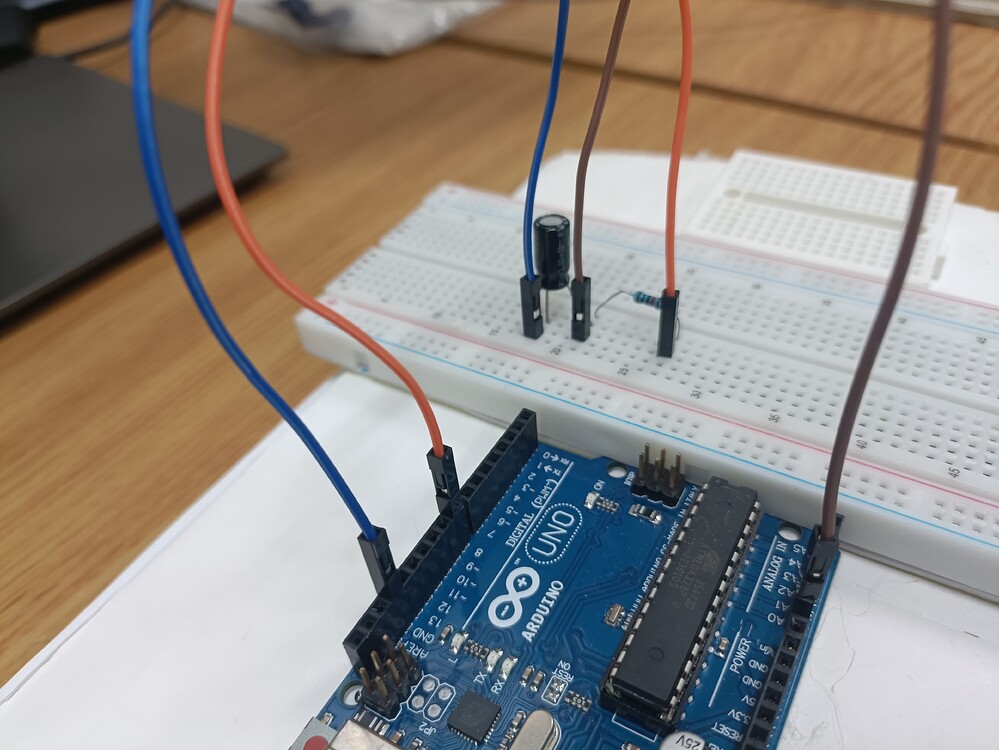 RC Circuit with serial plotter - IDE 2.x - Arduino Forum