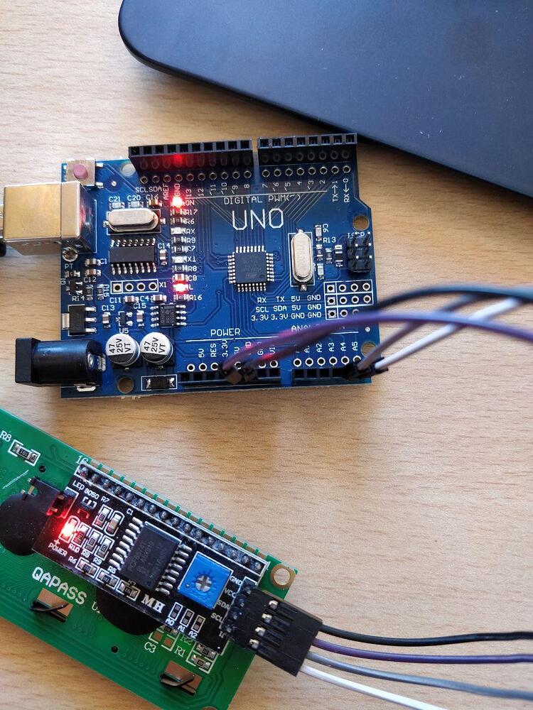 LCD blue screen only - Displays - Arduino Forum
