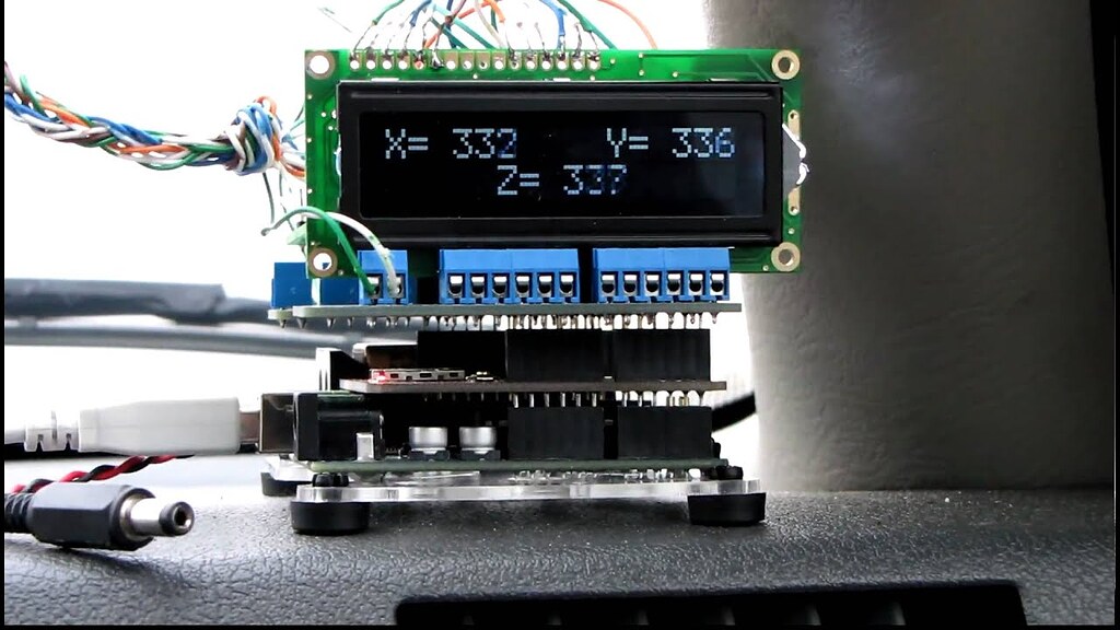 Triple Axis Accelerometer Values on a LCD - Exhibition - Arduino Forum