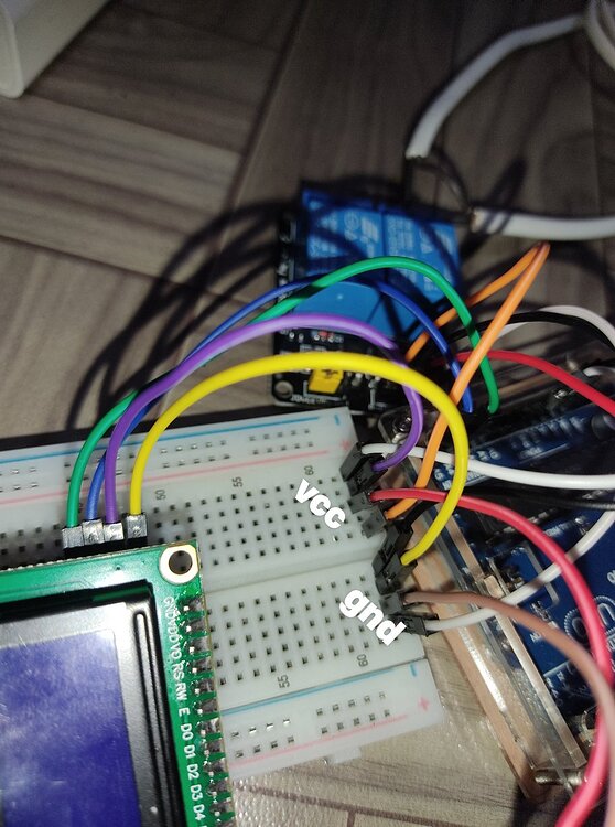 Arduino Shutting Down Right After Plugging - General Electronics ...