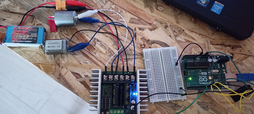 RF control of two motors using Joystick, NRF29L01, Sabertooth and Arduino - Motors, Mechanics ...