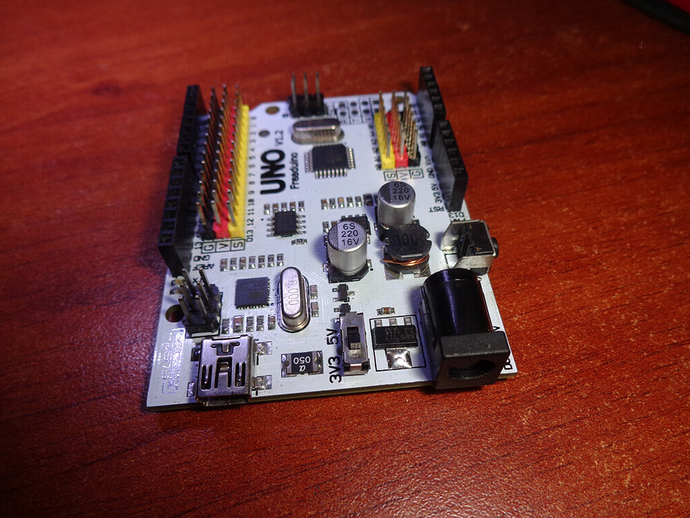 Review de Freaduino Uno, placa compatible con el arduino uno - Hardware - Arduino Forum