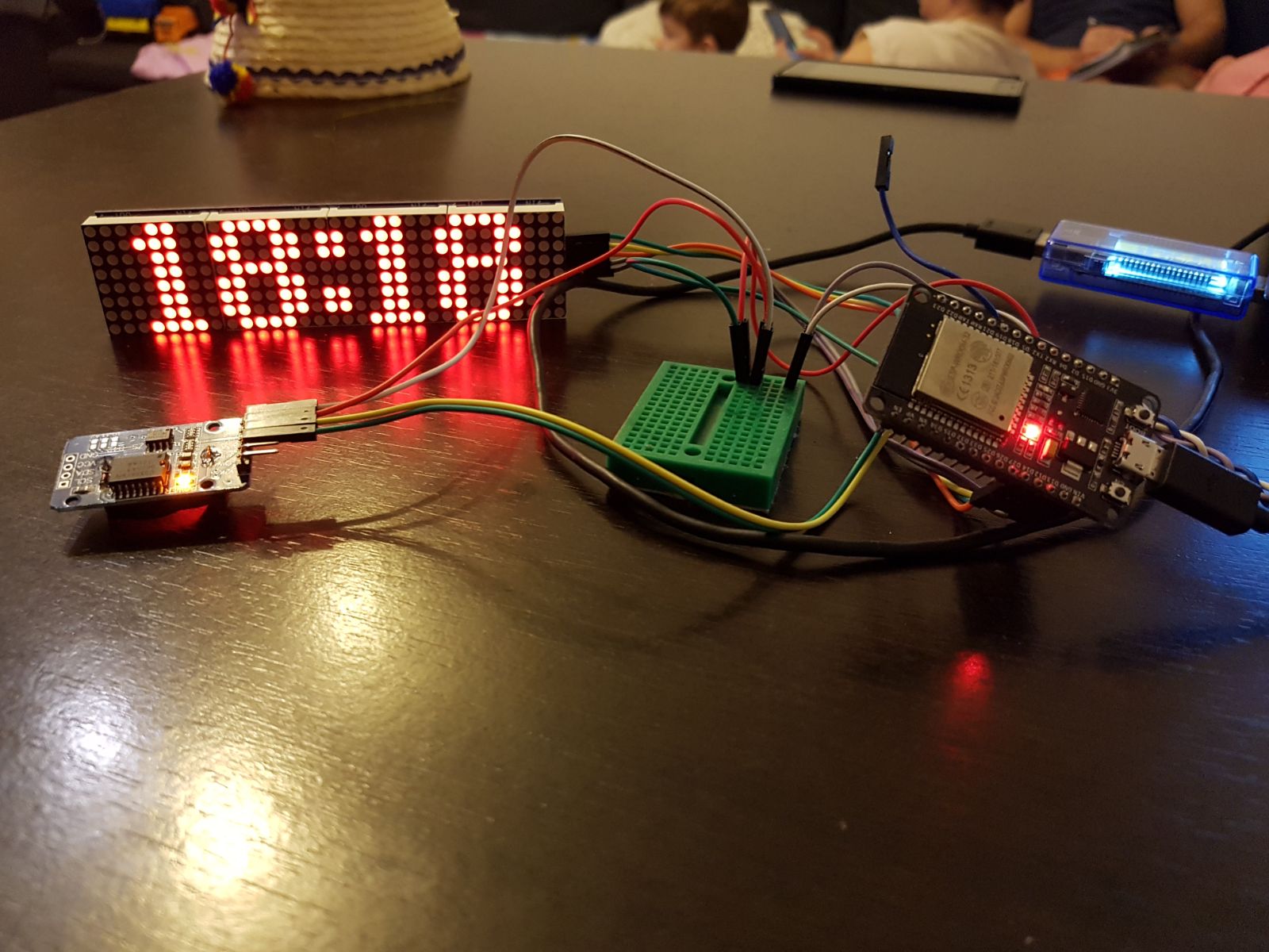 MAX7219 4 in 1 - 8x32 (4 devices) random fail after a while - LEDs and Multiplexing - Arduino Forum