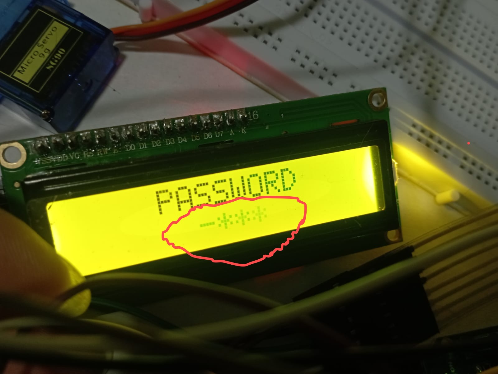 When I enter a digit on the project keyboard, it is overwritten and does not break the line to ...