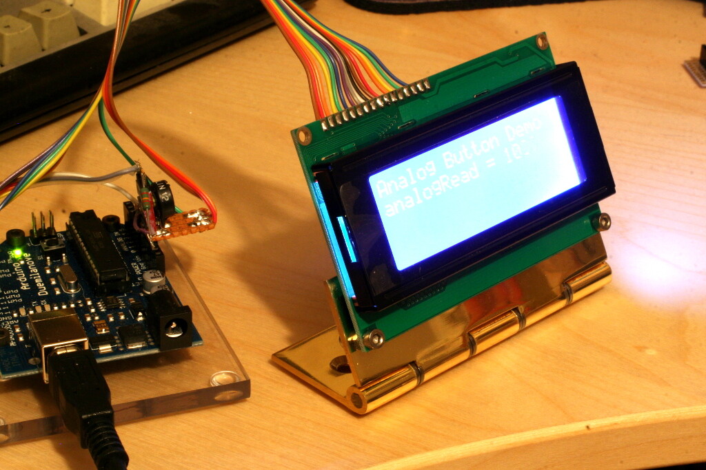 LCD : HD44780 (LM041L) : I'm stuck. - Interfacing - Arduino Forum
