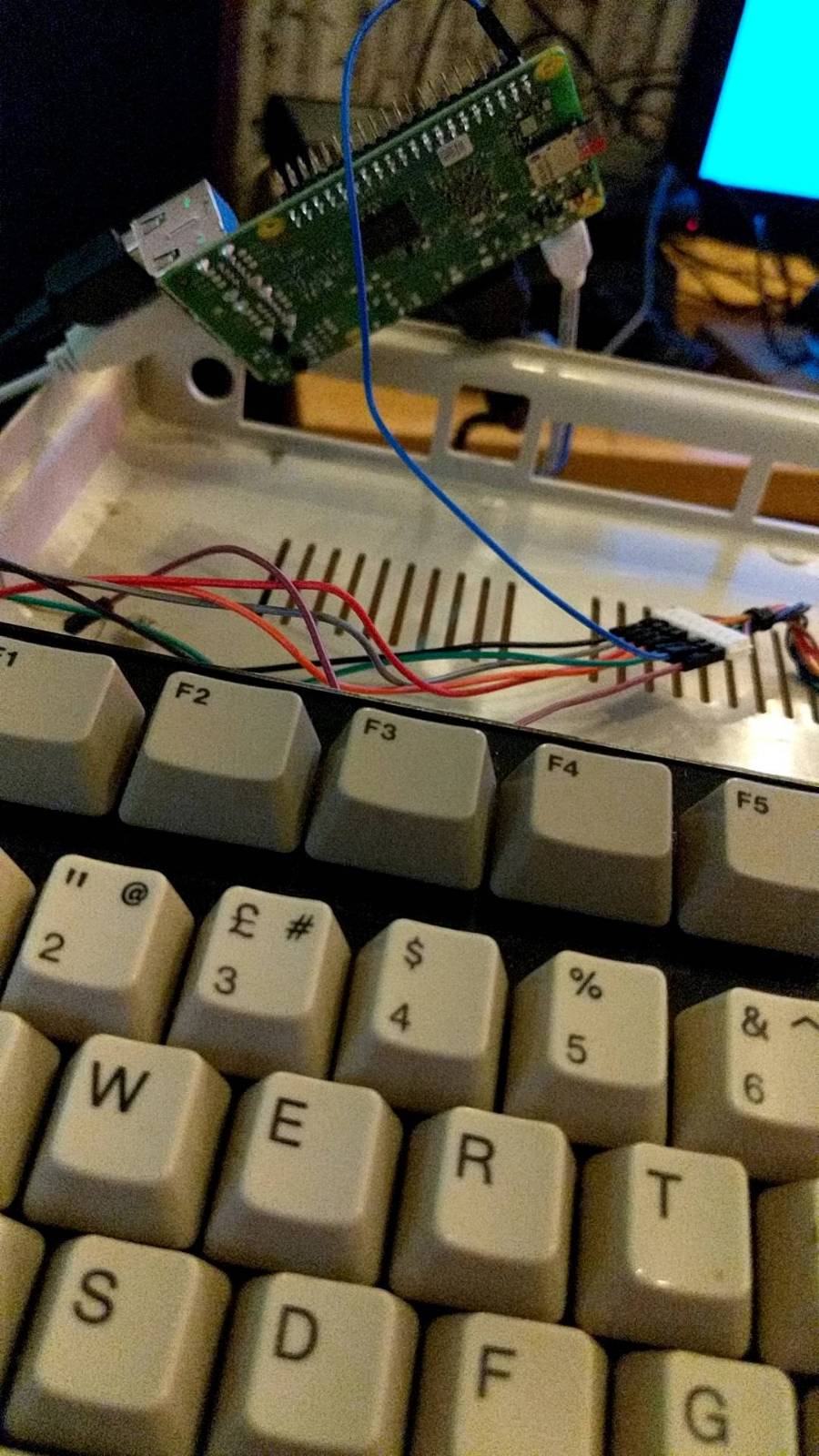 AMIGA 500/1000/2000 Keyboard Interface - Page 4 - Showcase - Arduino Forum