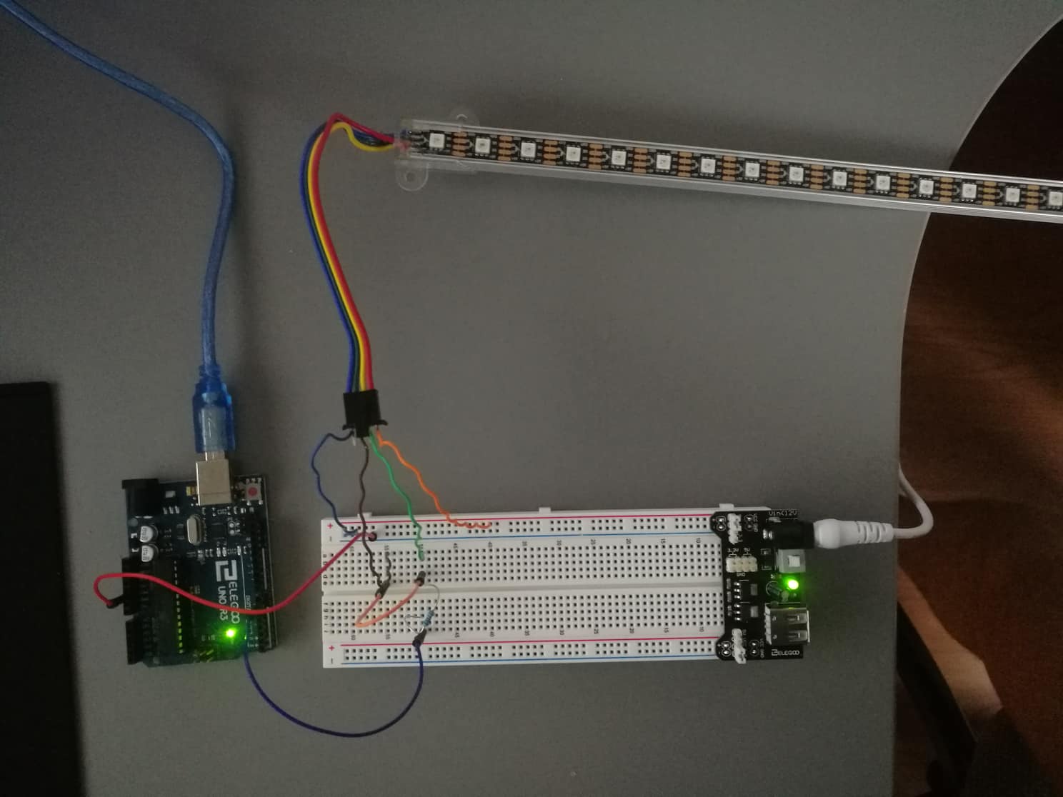 WS2813 led strip (only one led is shinning) - LEDs and Multiplexing ...