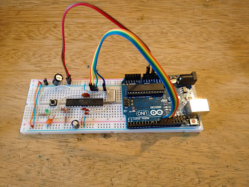 Relato: Problemas de upload em um Arduino StandAlone. - Português - Arduino Forum