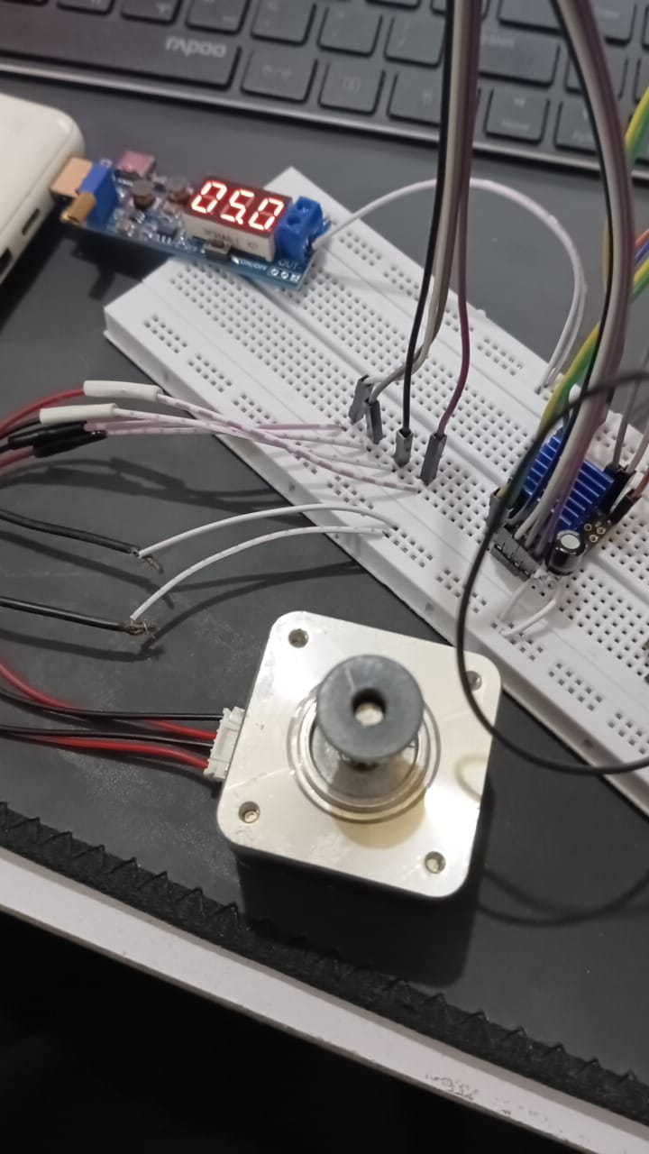 Stepper Motor Not Rotating Just Vibrate When Rotated Manually Motors