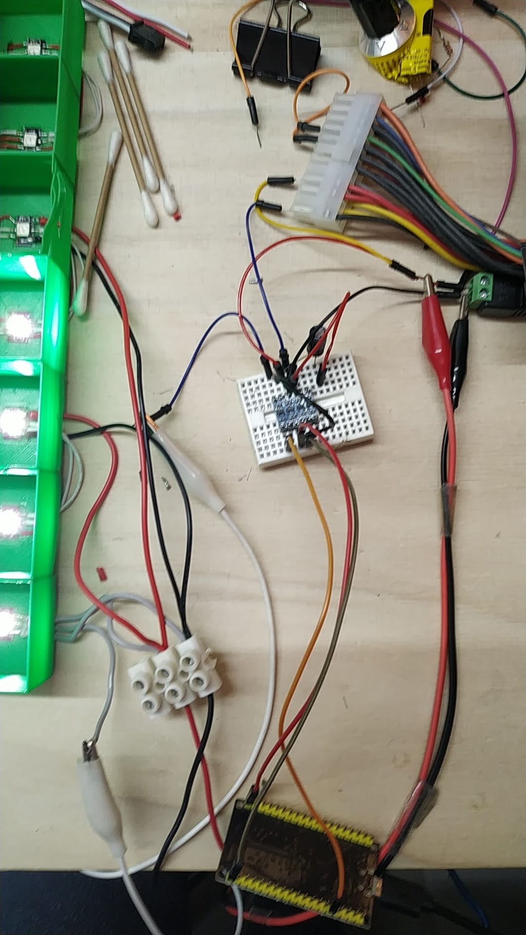 WS2812b LED flickering or being static - General Electronics - Arduino ...