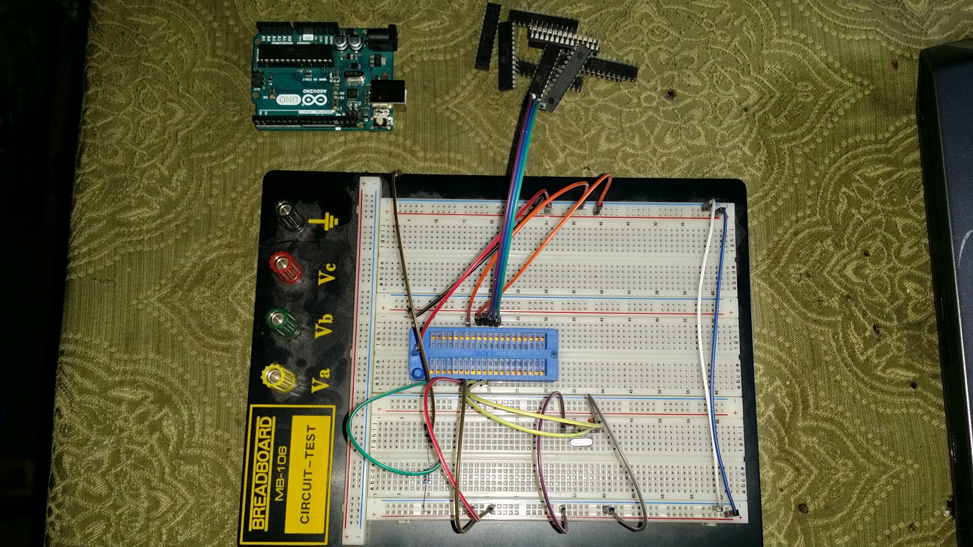 Changed the Atmel chip, loaded the bootloader but I cannot upload sketches - Programming ...