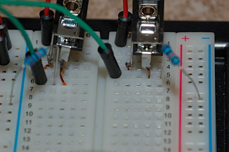 Two analog inputs suck the power out of an Uno? - General Guidance - Arduino Forum