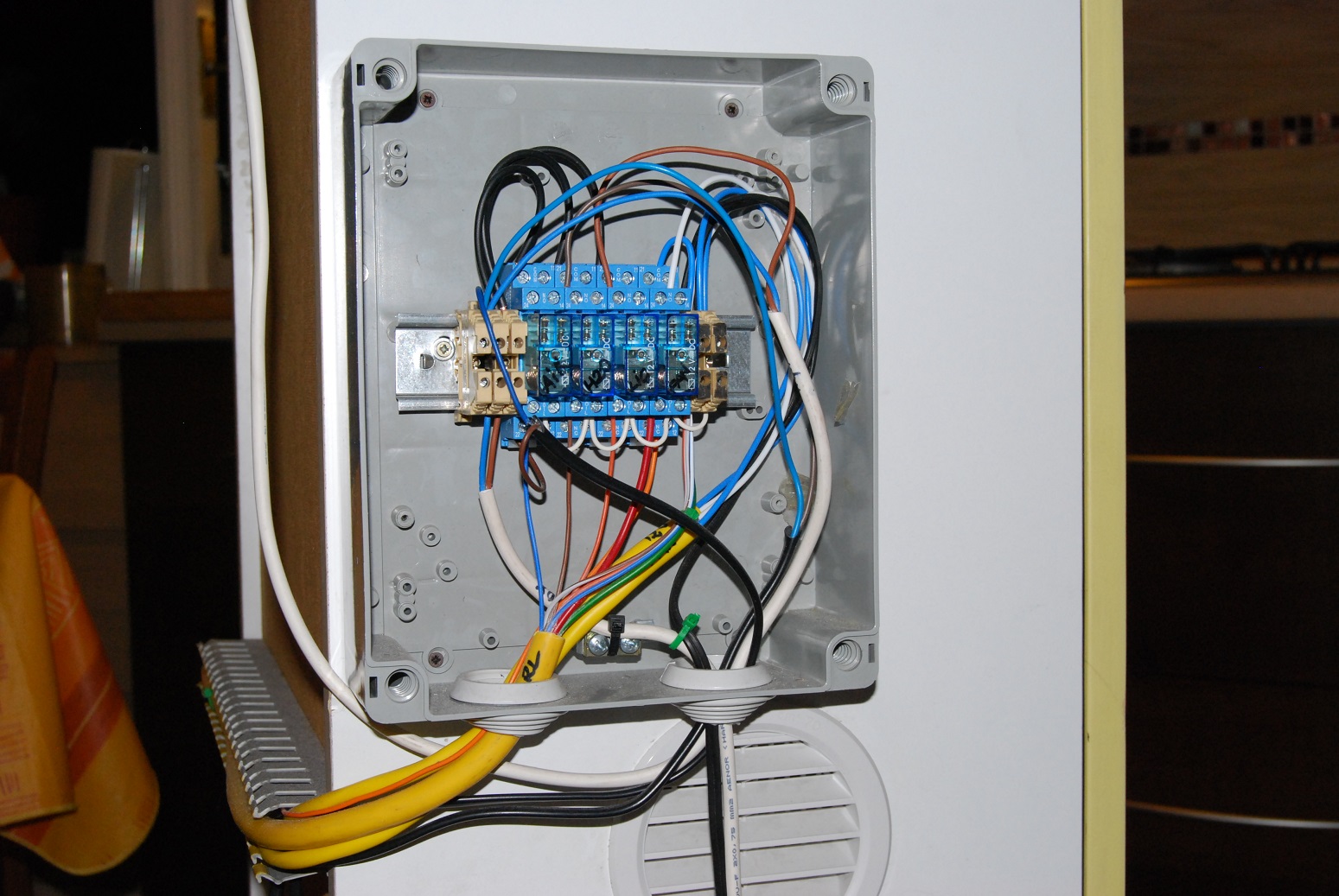 [RISOLTO] Accesso alla pagina web su Eth Shield e blocco Arduino - Software - Arduino Forum