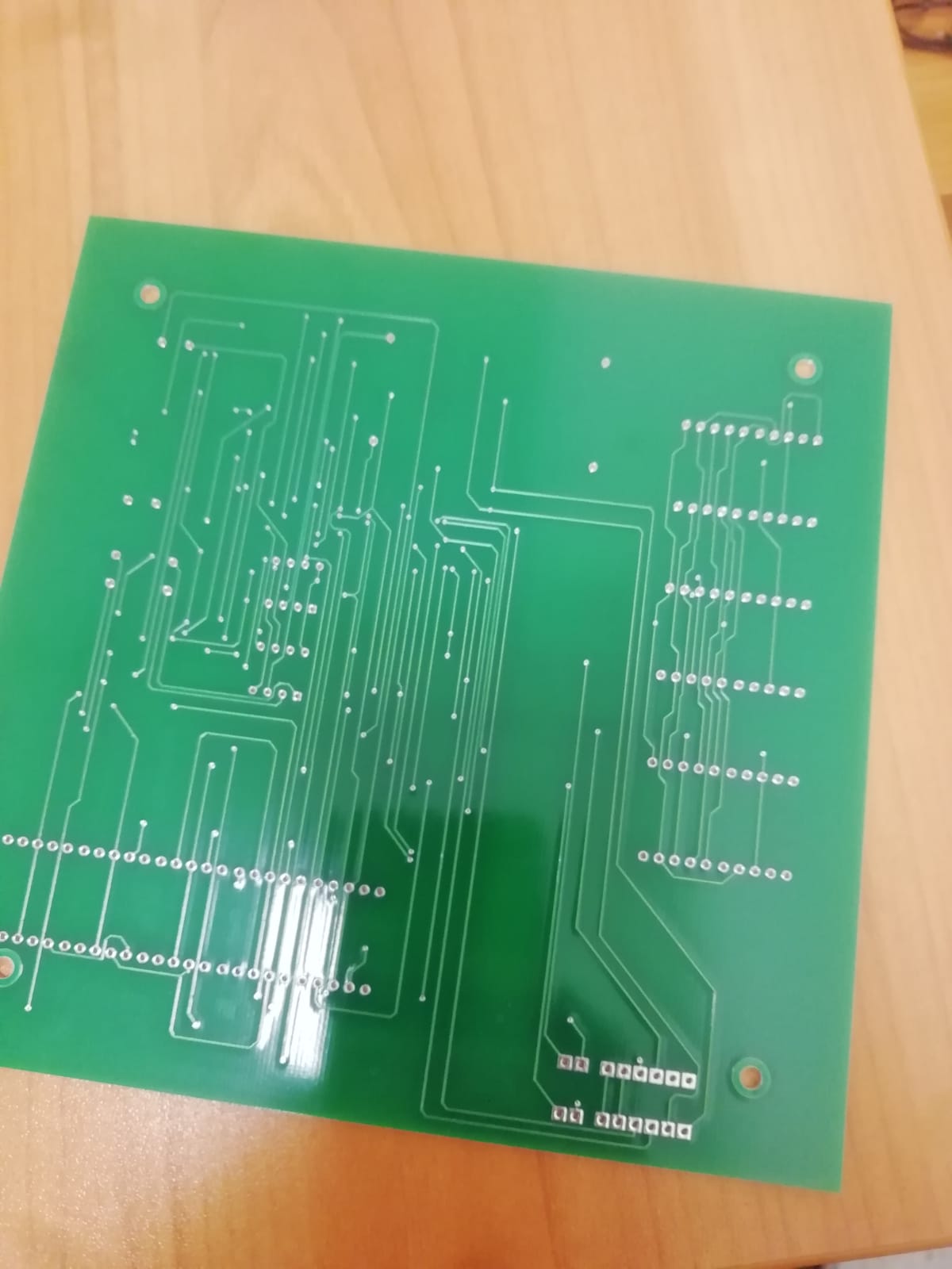 7seg display blinks - Programming - Arduino Forum