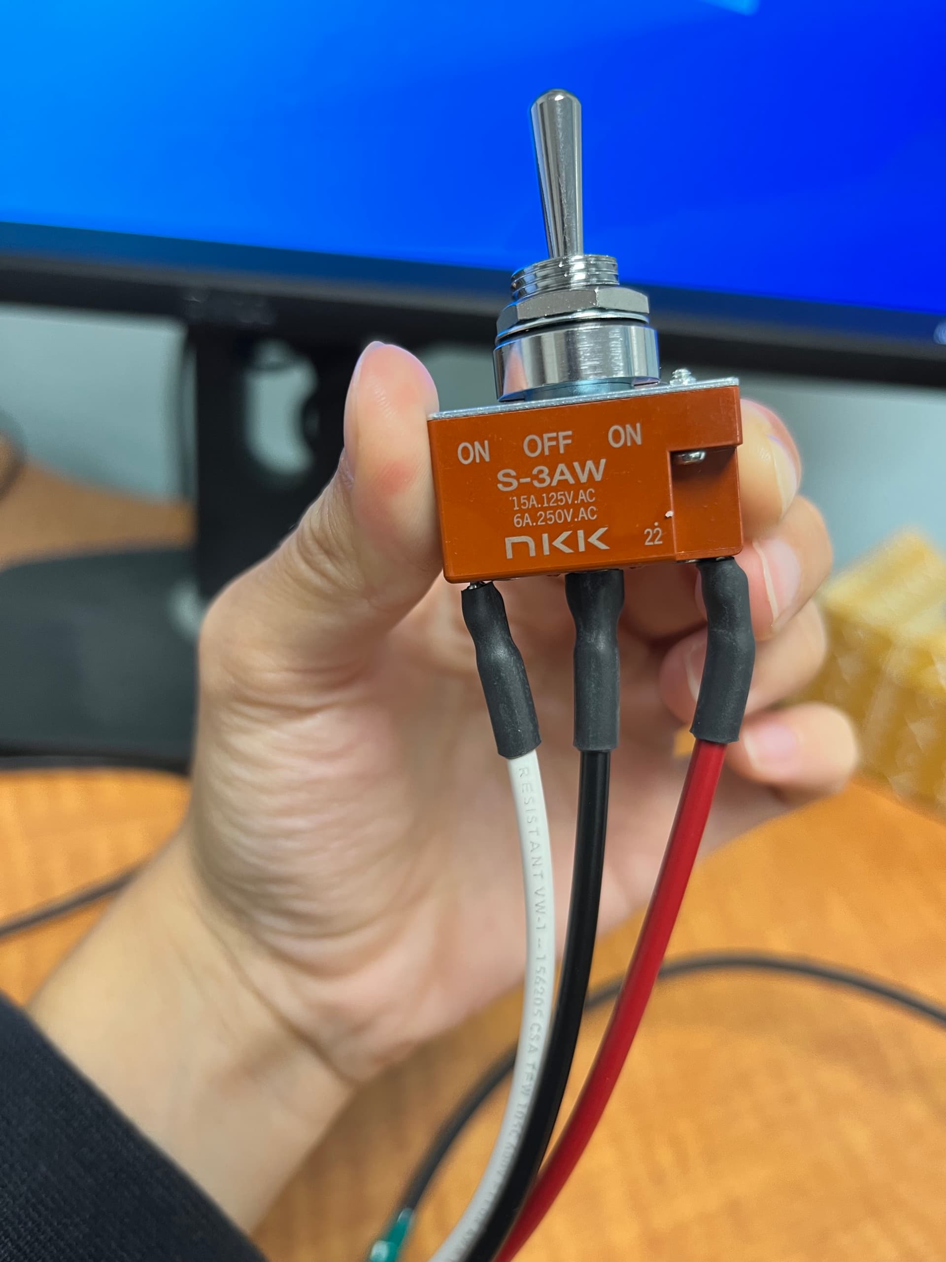 3 Way Toggle Pin And Servo Motor Page 2 Programming Arduino Forum