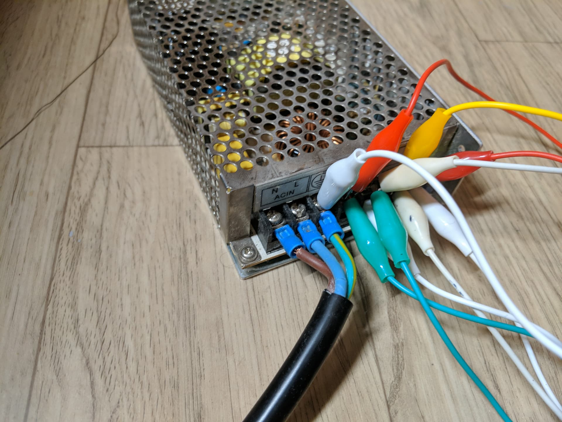 Erratic capacitive touch sensor values - Sensors - Arduino Forum Erratic capacitive touch sensor values - Sensors - Arduino Forum